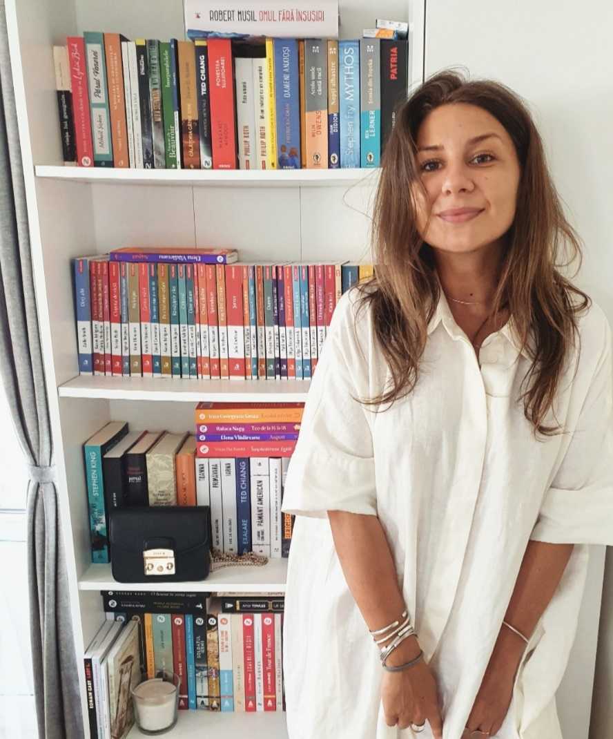 Book Insider, cu Irina Cerchia: descoperă viața secretă a redacției ...